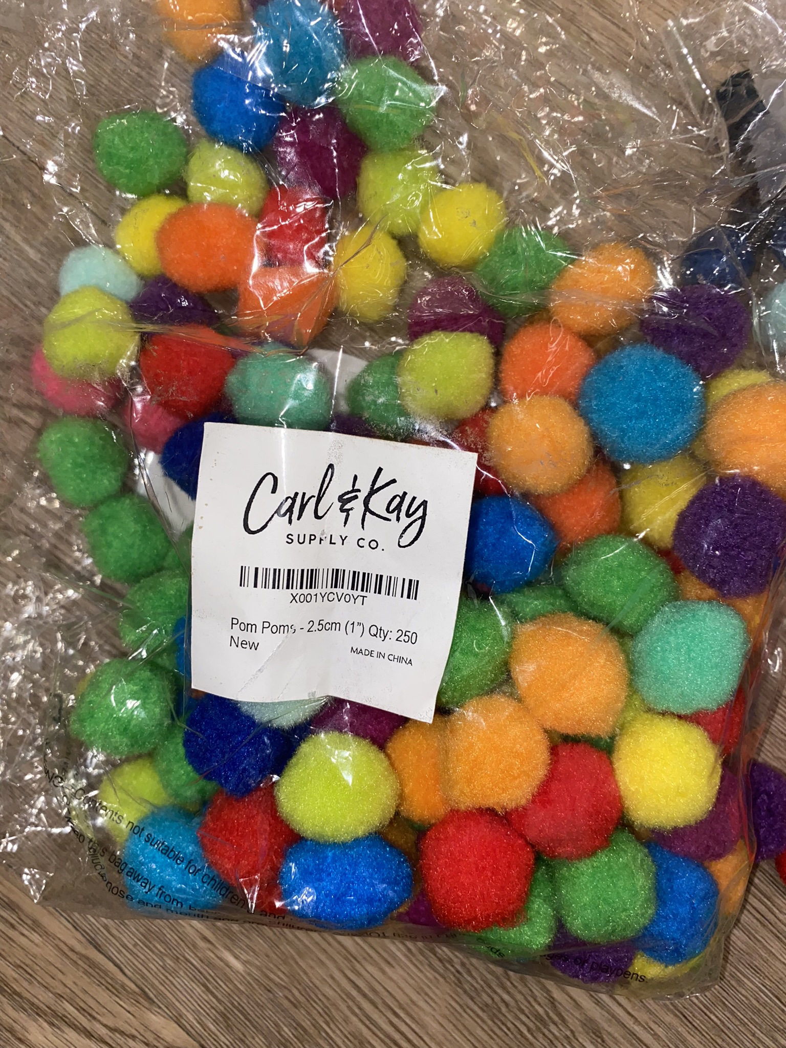 DIY Christmas Decorations: Polka Dot Letters • Becks and the Cities